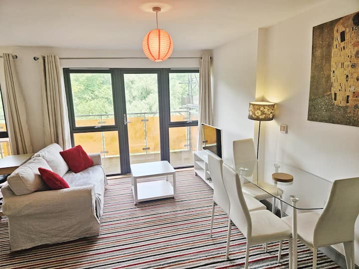 Creative Quarter Living 1br Flat At Paintworks - Brístol