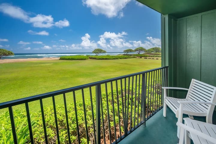 Partial Ocean View 2 Beds In Beachfront Resort - Kauai, HI
