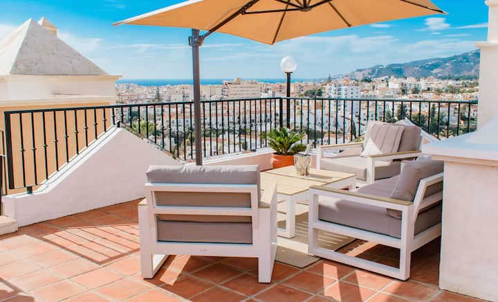 Villa, 3 Terraces, 5-min Walk To Burriana Beach - Nerja