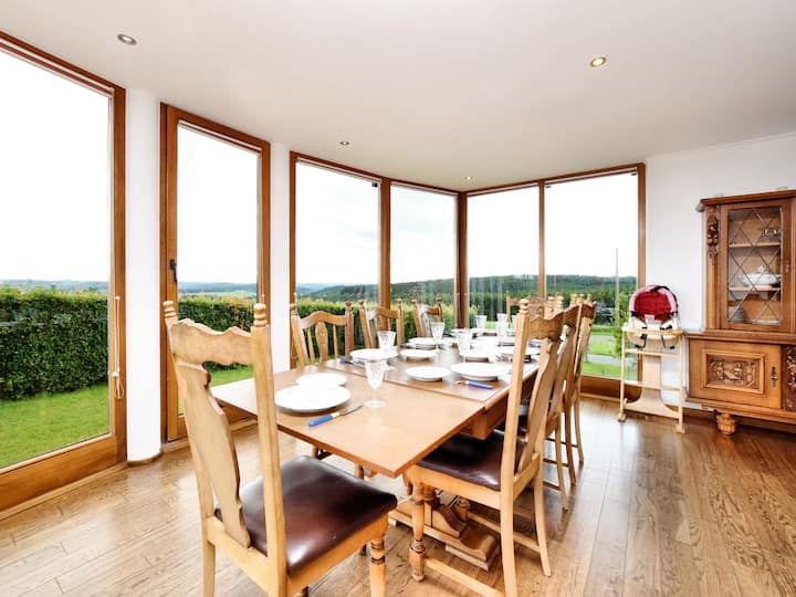 Maison De Vacances à Schönberg Avec Jacuzzi - Saint-Vith