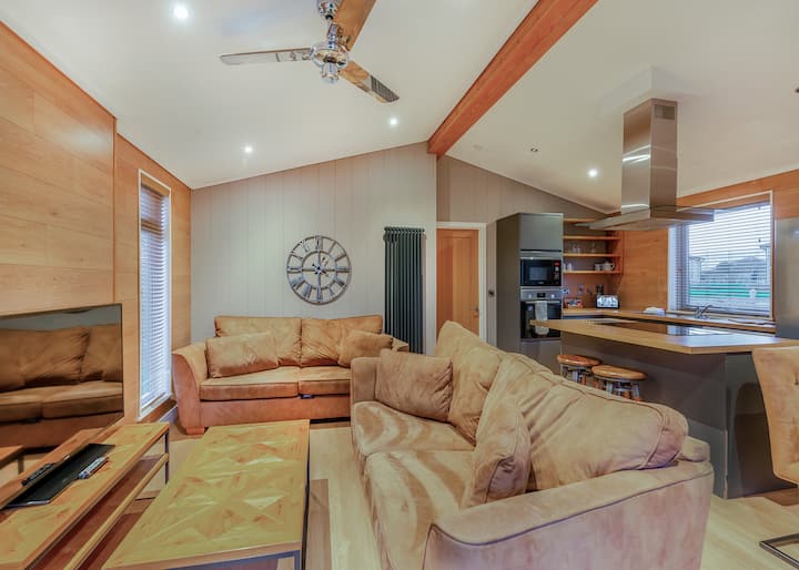 Wilmcote Lodge Premier - Stratford-upon-Avon