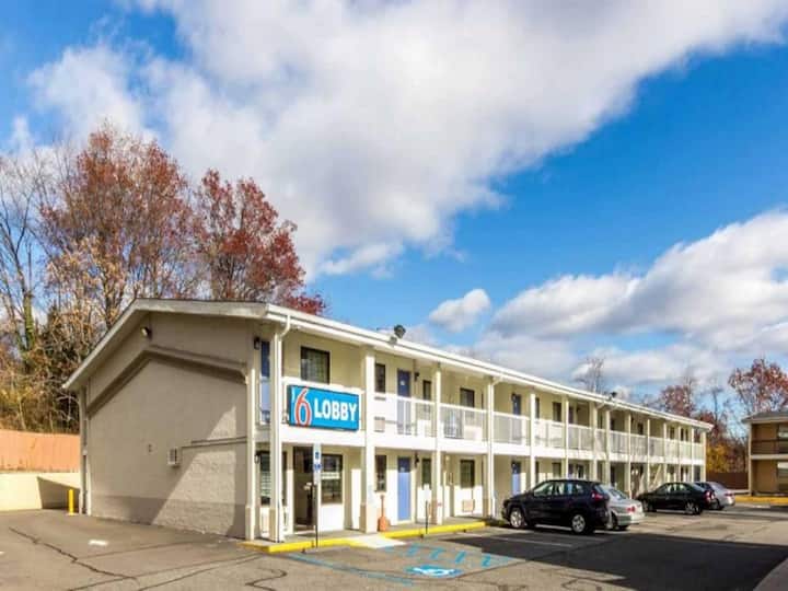 1 Lit Roi | Non-fumeur - New Brunswick, NJ