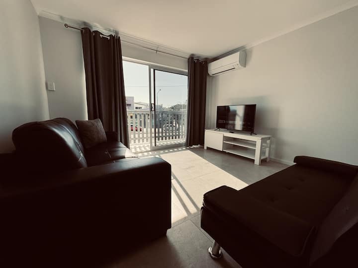 2 Bedroom Apartment In Renovated Complex - Townsville