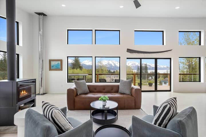 Alagnaq Inn: Panoramic Views, Modern Retreat - Seward, AK