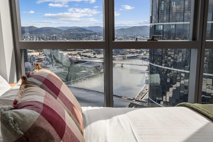 Epic Riverviews Near The Star @Queens Wharf - Brisbane