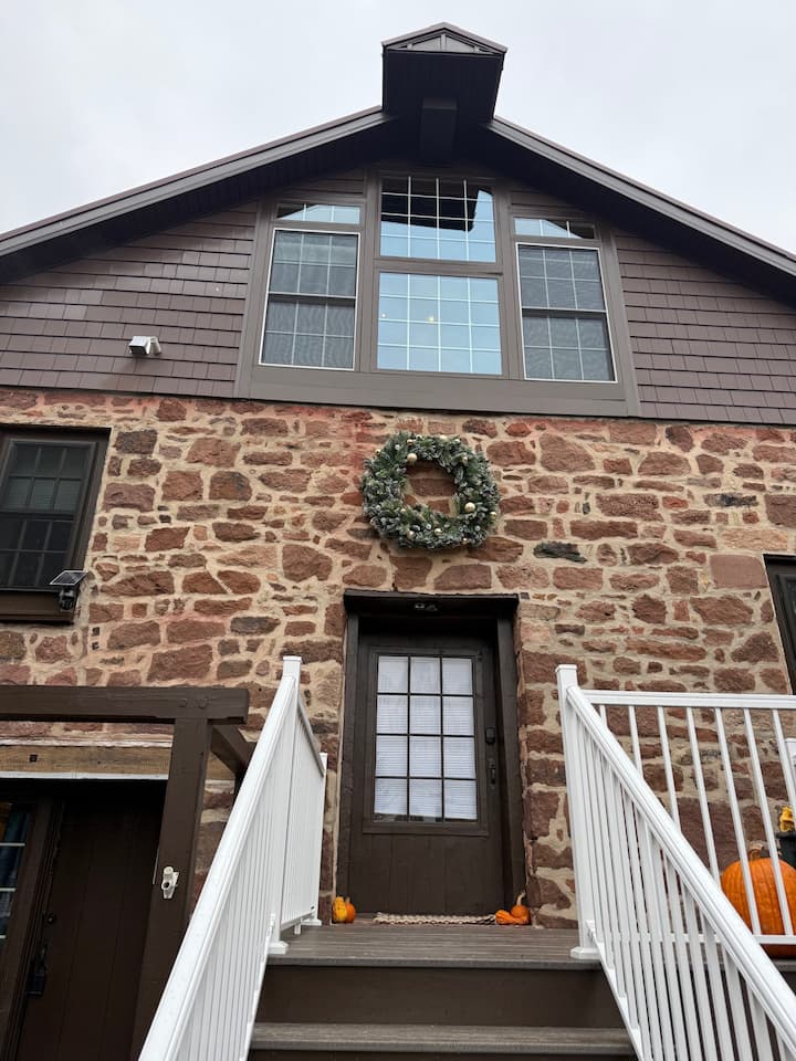 Mill House  The Ned Foltz  Suite  Level  Two - Denver, PA