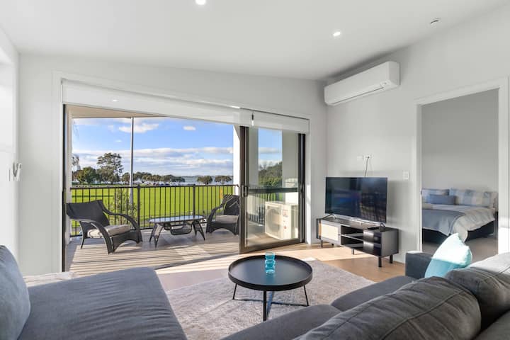 Memorial View - Tauranga Holiday Home - Tauranga