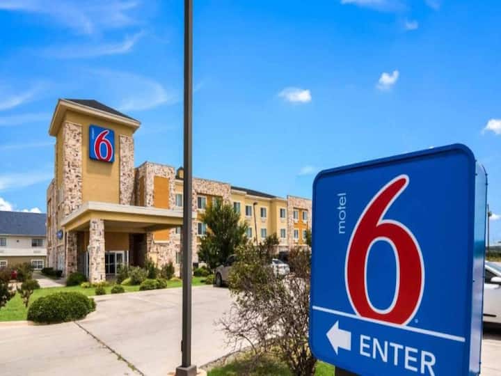 1 Lit Roi | Non-fumeur, Micfridge, Sof - Texas Parks and Wildlife, Mineral Wells