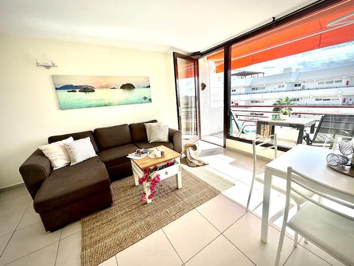 Seafront Serenity Suite · By Deihu Experiences - Playa de las Américas