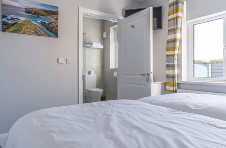 Burrows Lodge Guesthouse - Tramore