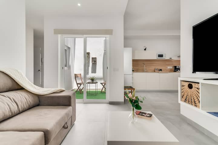 Home2book Bright Retreat With Patio & Roof Access - la Grande Canarie