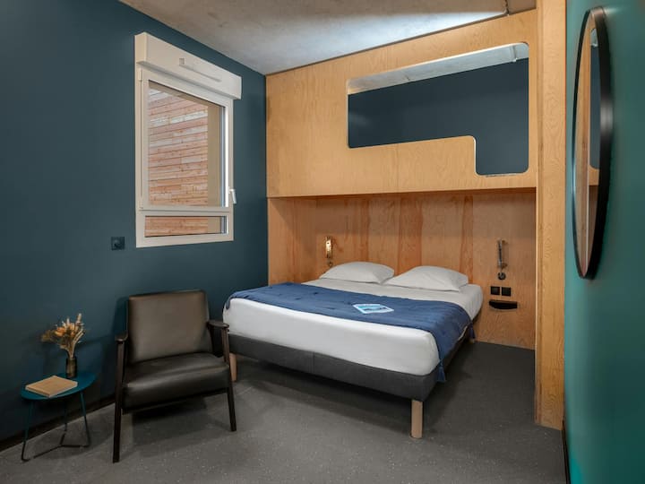 Eklo Nantes Centre - Family Triple Room - Nantes