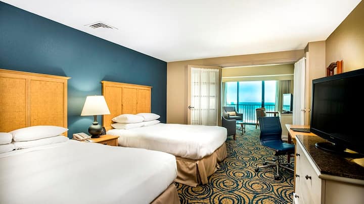 Two Family-friendly Units, Outdoor Pool! - Daytona Beach, FL