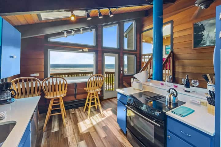 Panoramic Ocean Views, Pet Friendly, Oregon Coast - Rockaway Beach, OR