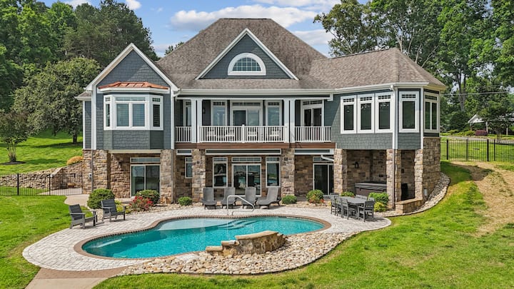 Waterfront Home- Pool Hot Tub - Ideal For Up To 16 - Denver, NC
