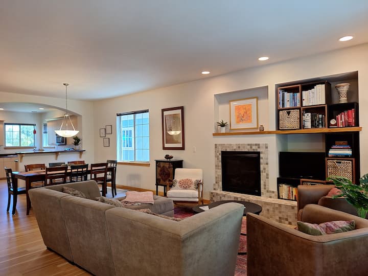 Rigden Retreat | Garage, Dog Friendly, Near Trails - Fort Collins, CO