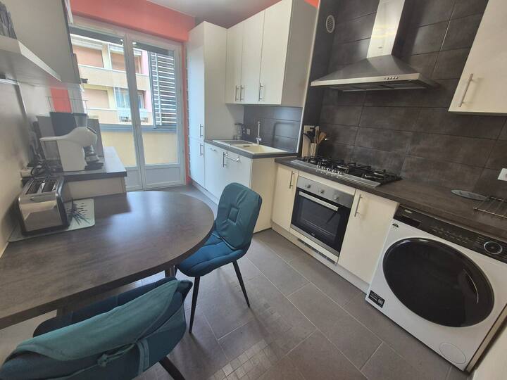Bel Appartement Spacieux  ! - Aix-les-Bains
