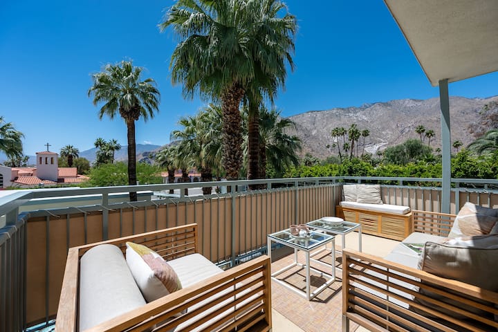 New! Villa Hermosa Condo | 2br Downtown + Pool - Palm Springs, CA