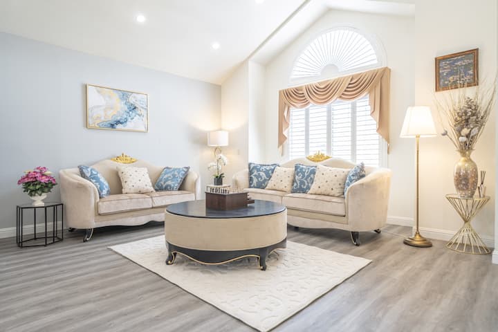Lux 5br San Jose Retreat W Patio - San Jose, CA