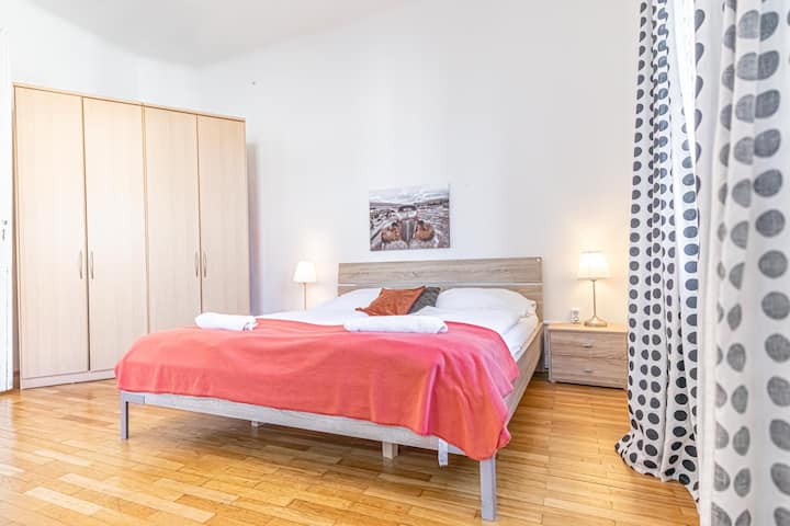 Budget-friendly Apartment | Near Wiener Stadthalle - Wien