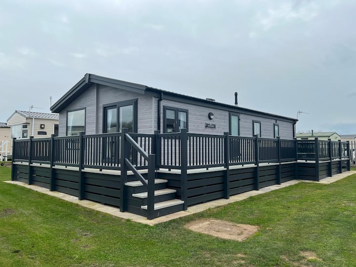 Platinum Lodge (Sleeps 8) Ns2318 - Skegness