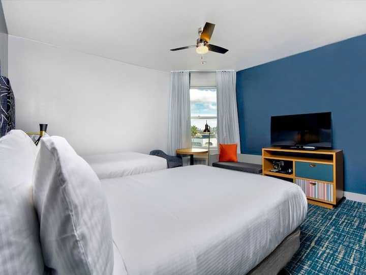 2 Relaxing Unit With Pool Access, Near Golden Gate - San Francisco, CA