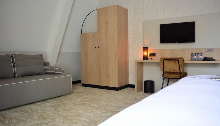 Relaxing Unit Near Trails With Breakfast Included - Renesse