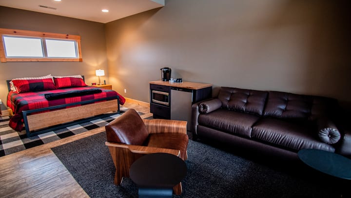 King Cabin Room Lark Spur - Kansas (State)