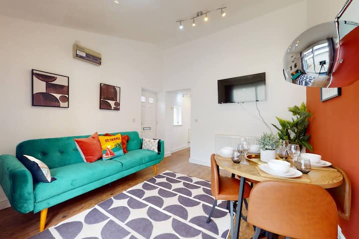 Modern 1br Home | Prime Cardiff Stay - Cardiff