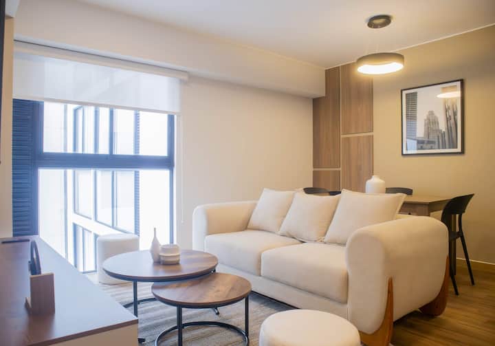 W* | Elegant 2br W/ Distinctive Deco In Miraflores - Peru