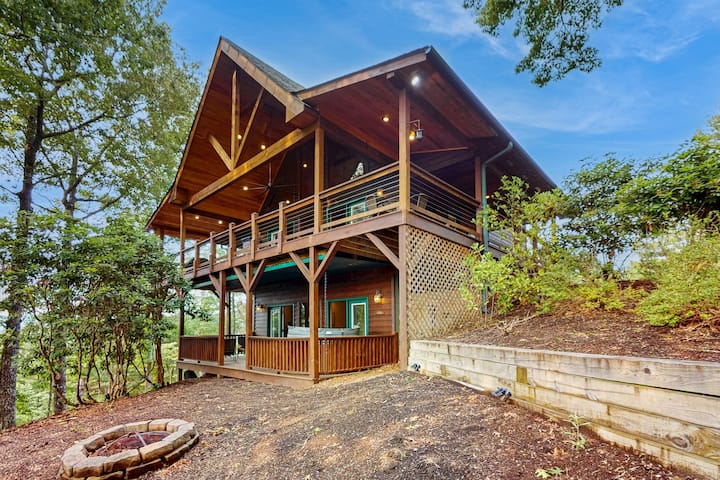 3 Br Mountain Cabin With Hot Tub & Fire Pit - Murphy, NC