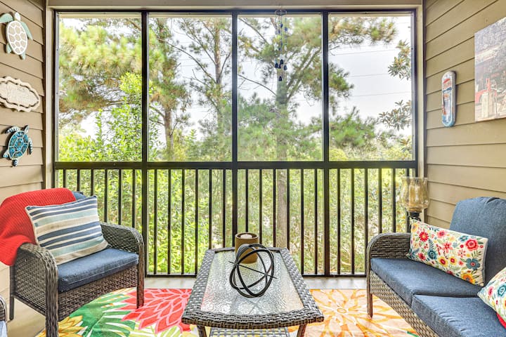 3 Mi To Owa: Modern Condo W/ Resort Pool! - Foley, AL