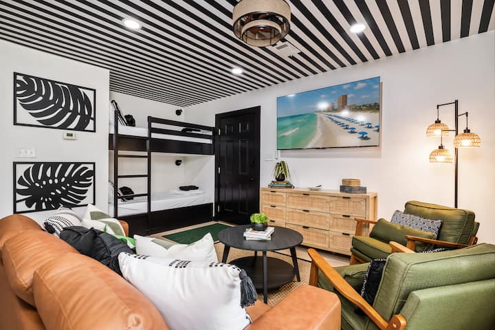 Luxury 30a Condo-ocean Views-pool+tennis-wifi - Seaside, FL