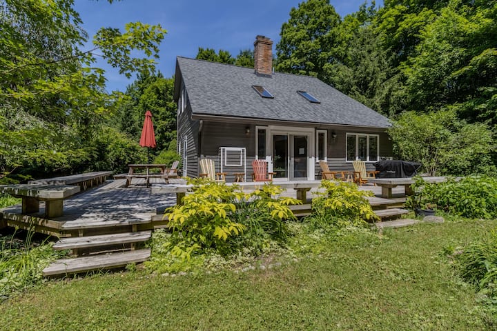 Wild Things Cottage- Tranquil Getaway Near Sleepin - Glen Arbor, MI