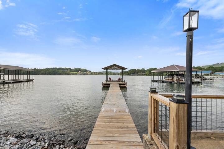 The Weathered Porch By Chatuge Home Concierge - Hiawassee, GA