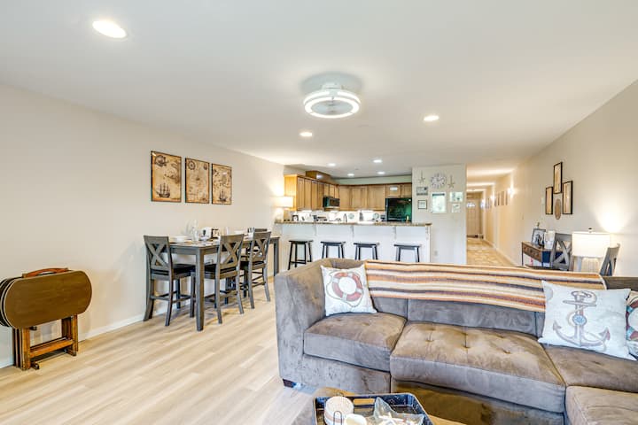 23-mile Canal On-site: Condo In Ocean Shores! - Ocean Shores