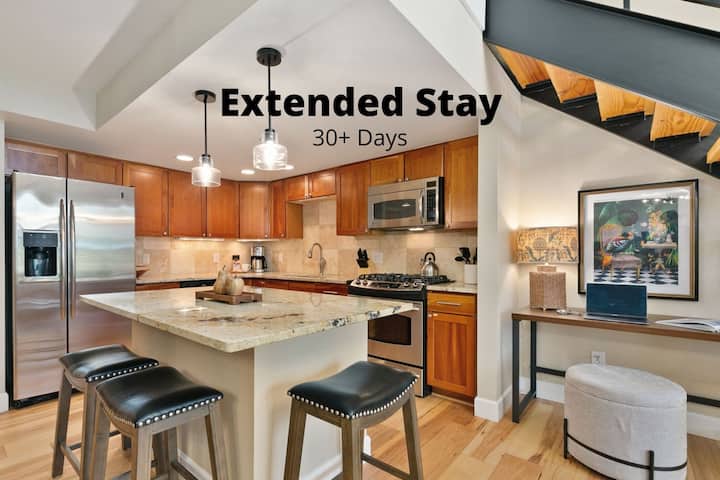 Royal Perch | Chic Old Town Loft W/ King Suite - Fort Collins, CO