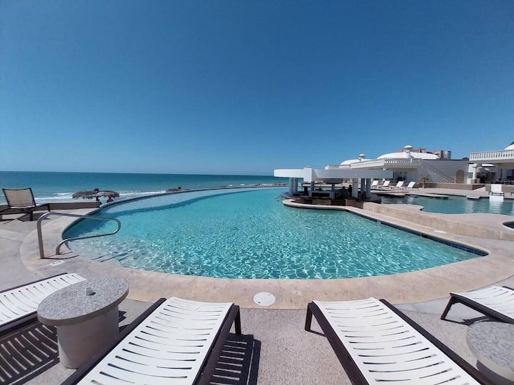 Beachfront Las Palmas D502 - Puerto Peñasco