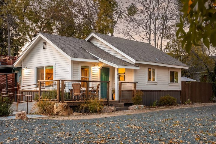 Creektown Cottages/ The Alder - Grass Valley, CA