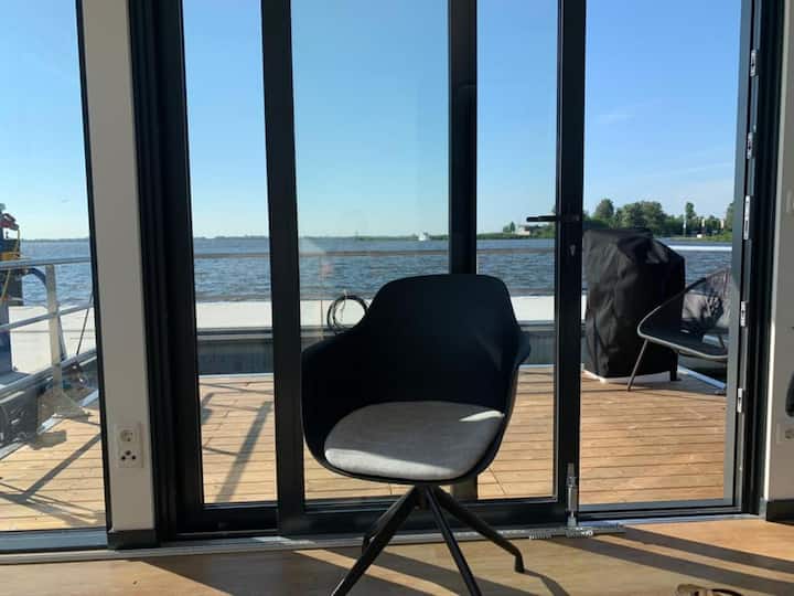 Pיniche א Offingawier Avec Terrasse - Sneek