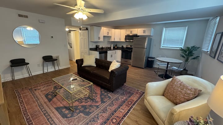 Stylish Apartment Near Park Circle - North Charleston, SC