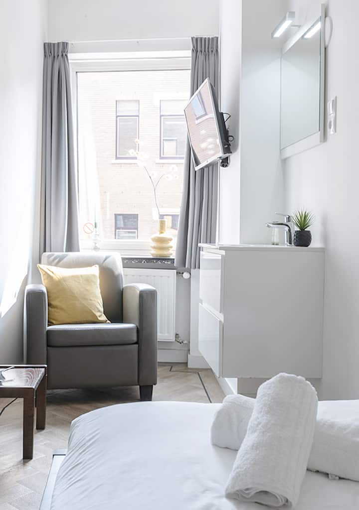 Chambre Simple éConomique Avec Tv - Tilburg