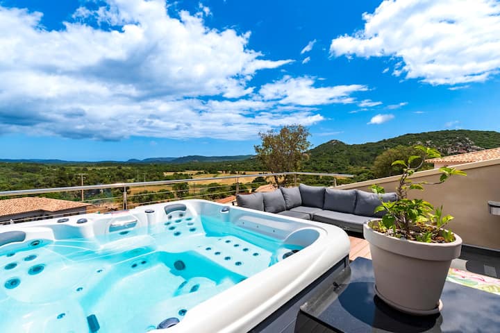 Maison Mawie - Vue Montagne, Piscine & Jacuzzi - Figari
