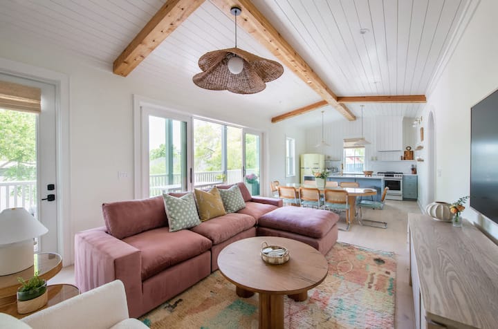 Chic, Luxury Downtown 4bd W. Porch, Sleeps 10 - Charleston, SC