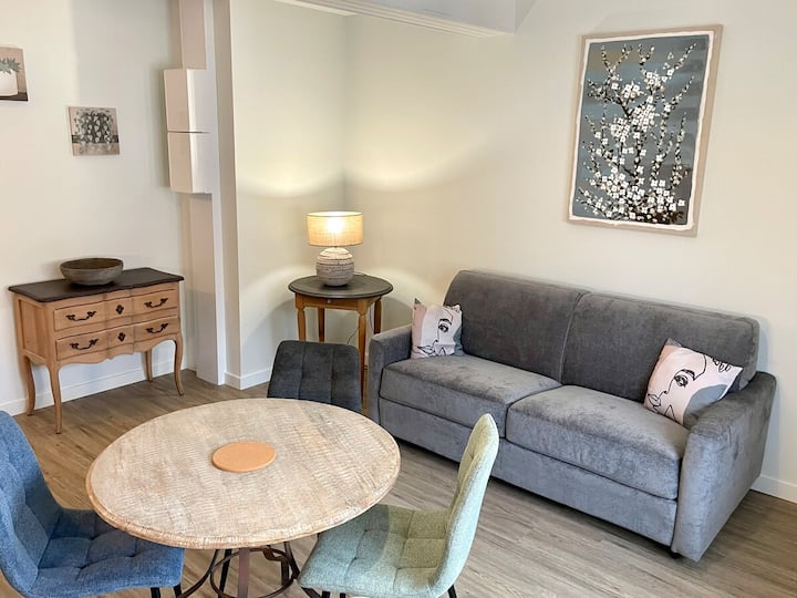 Le Toué, Charme Et Voie Bleue - Hotel ibis budget Lyon Villefranche sur Saône