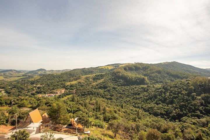 Apto C/ Piscina, Churrasqueira E Vista P/ Montanha - Águas de Lindoia