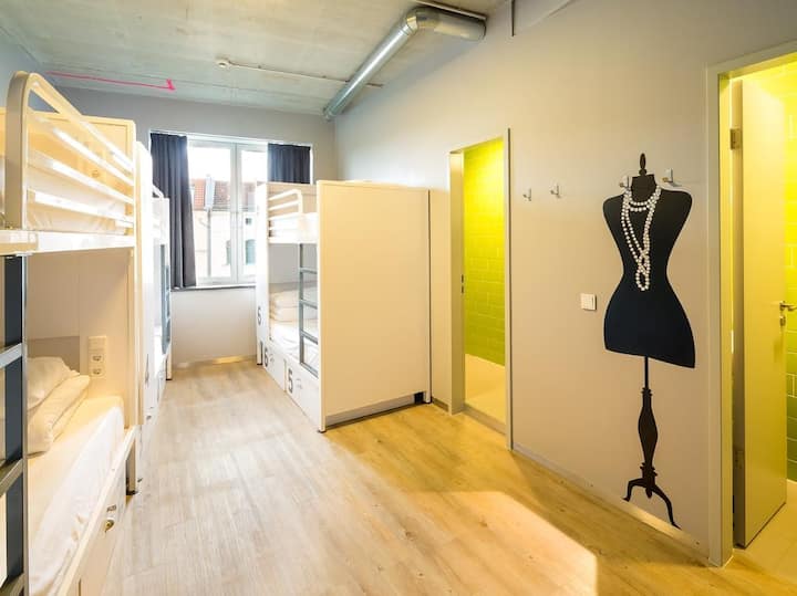 Generator Mitte Private 6 Bed Female Dorm Ensuite - Berlin