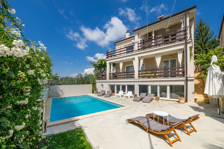 Cozy Apartment Luka With Shared Pool And Gym - Istria