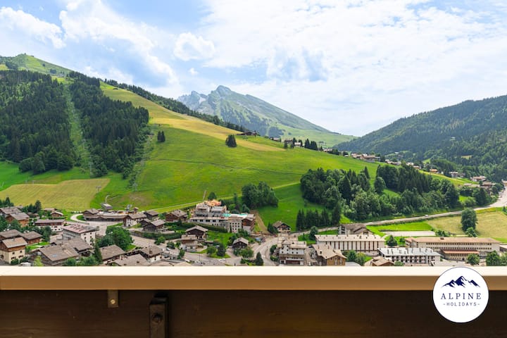 L'aiguille Verte - Vue Panoramique - Le Grand-Bornand