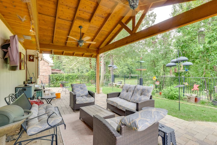 5 Mi To Lewisville Lake: Couple's Retreat W/ Yard - 루이스빌